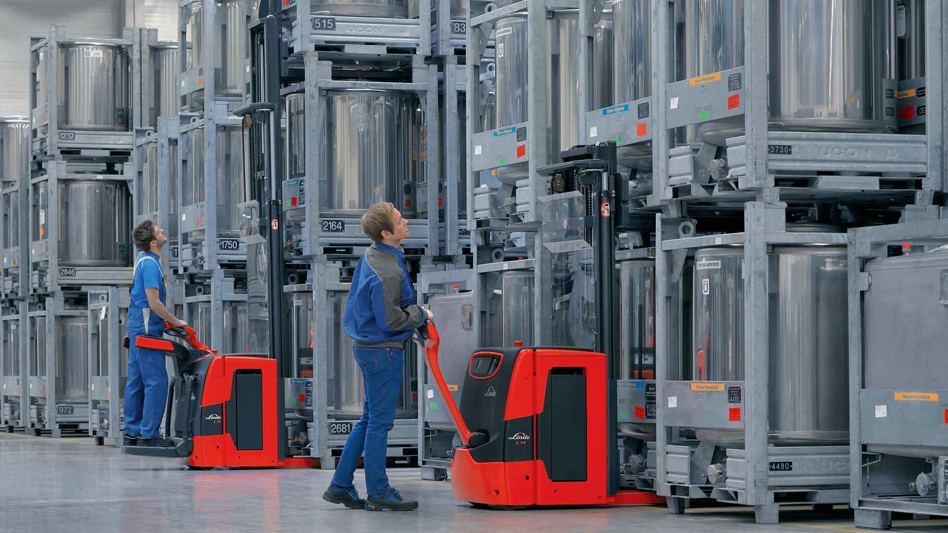 Apiladores de Linde Material Handling